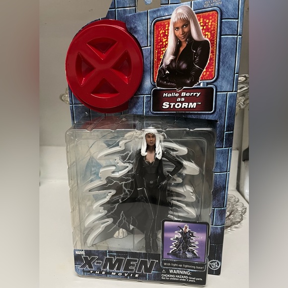 Marvel | Toys | Xmen By Marvel The Movie 200 Action Figure Of Halle ...